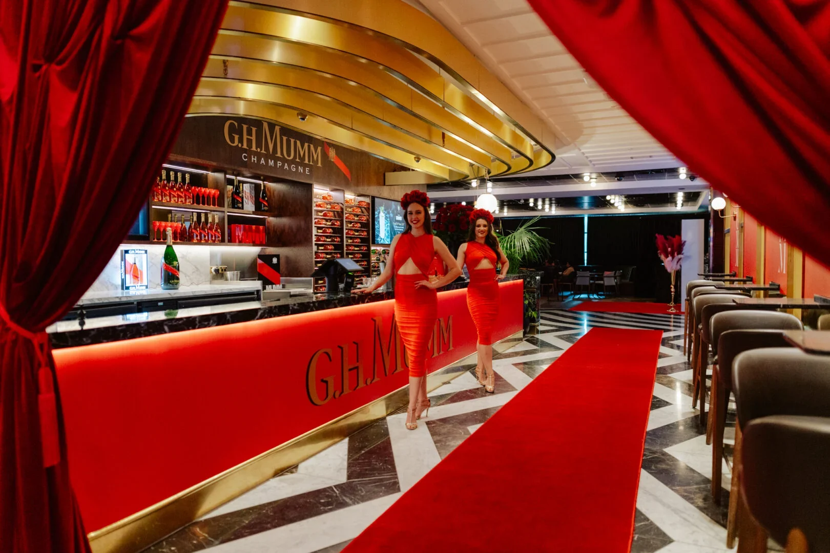 Plinths, Carpets & Room Dividers - Insphire | Wedding, Party and Event Hire